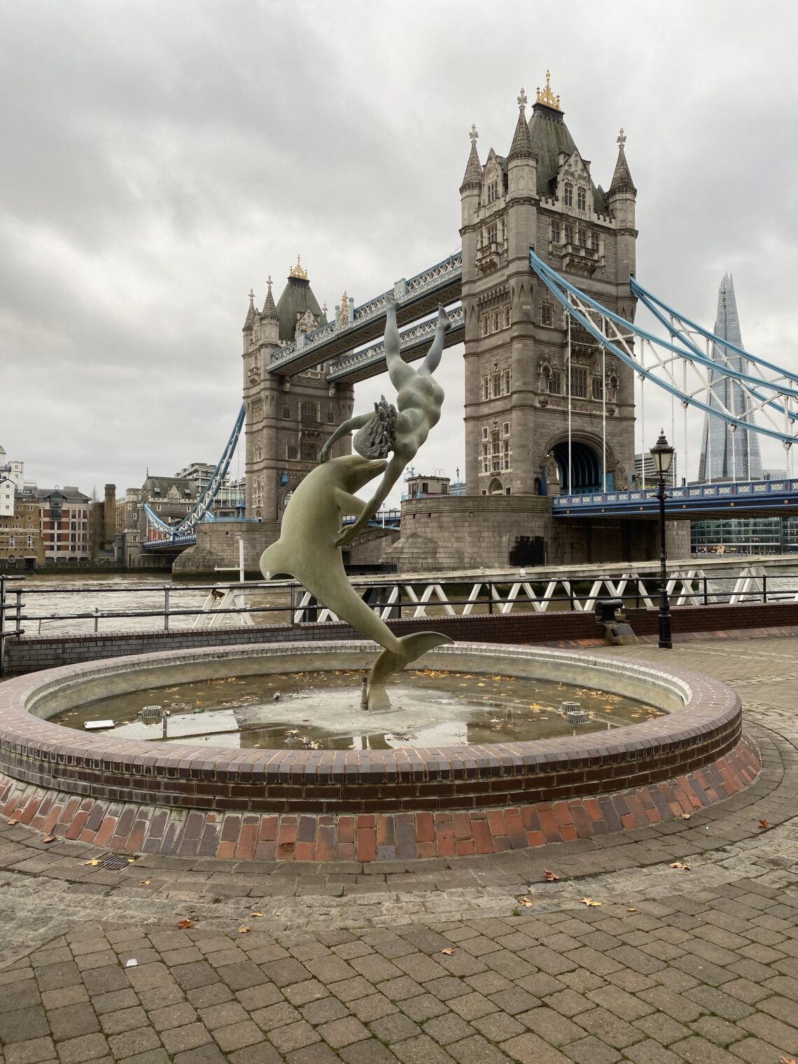 5 Pretty London Bridges - Life With Bugo